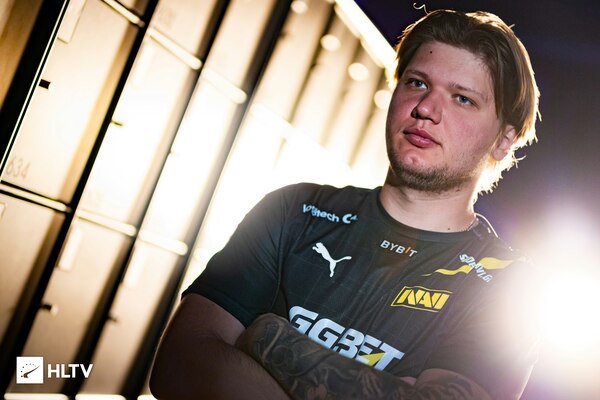 Инсайдер: s1mple может перейти в состав NAVI по Valorant - Legalbet.gg