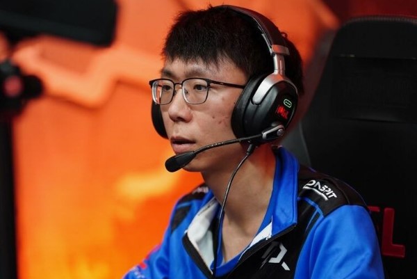 Azure Ray закрывает состав по Dota 2 - Legalbet.gg