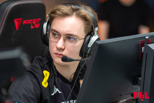 FL4MUS извинился за игру на PGL Bucharest 2025 - Legalbet.gg