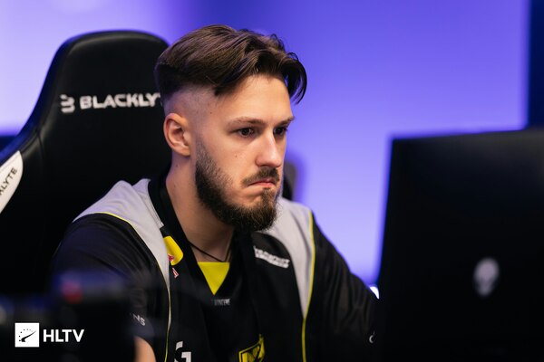 JL объяснил, почему ушёл из NAVI - Legalbet.gg